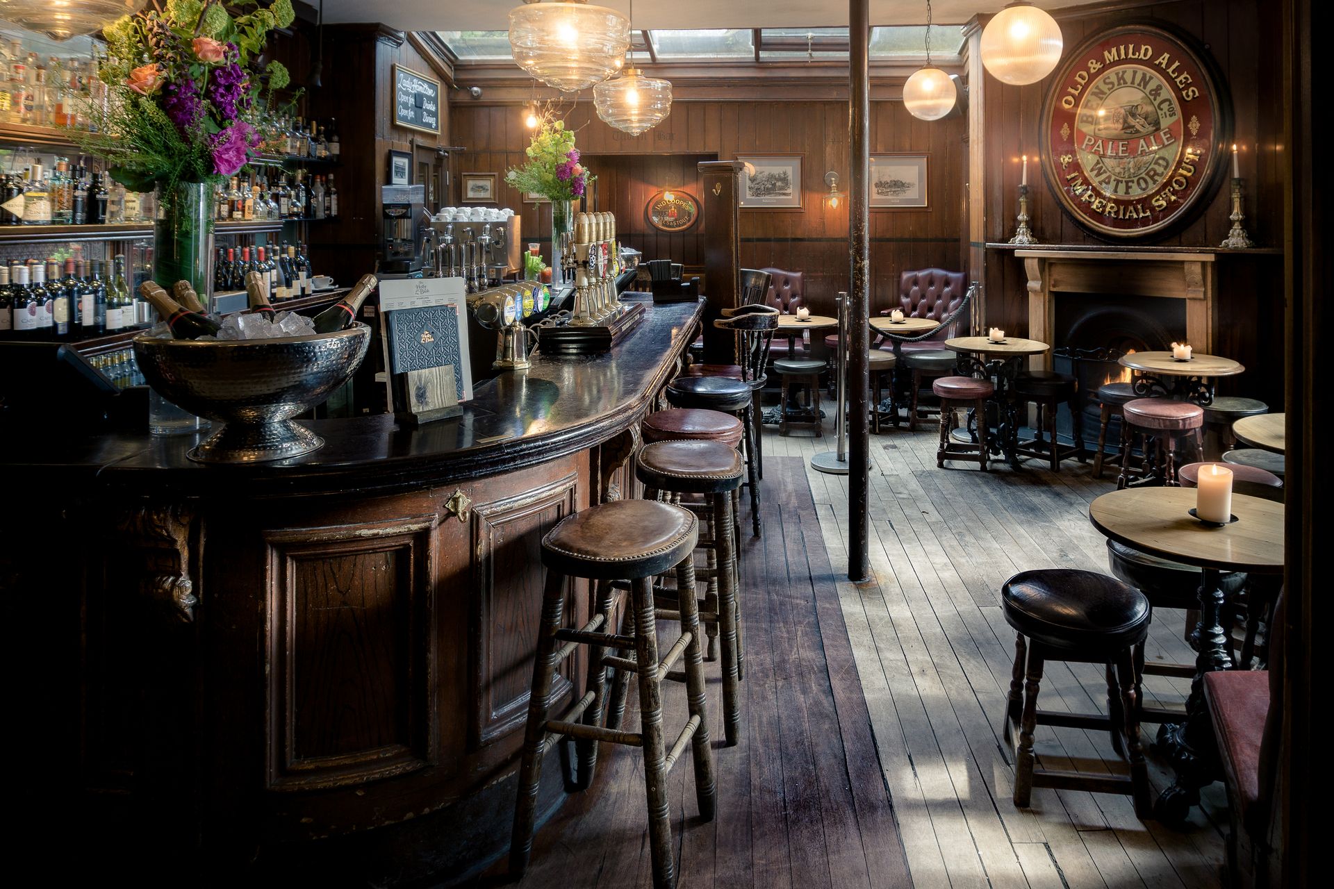 London's Best Pubs for a Cosy Christmas – Best of Britain Travel Guides London's Best Pubs for a Cosy Christmas – Best of Britain Travel Guides